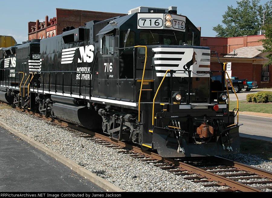 NS 716